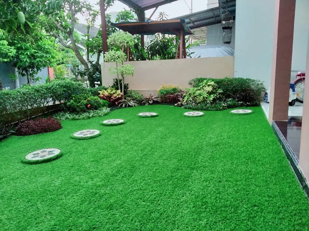 Tips Memilih Rumput Sintetis yang Tepat untuk Taman Anda - Easy Access ...