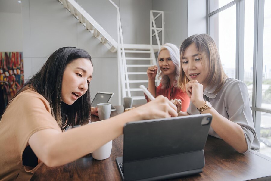 Seru dan Efektif: Rekomendasi Aktivitas Team Building Virtual untuk ...